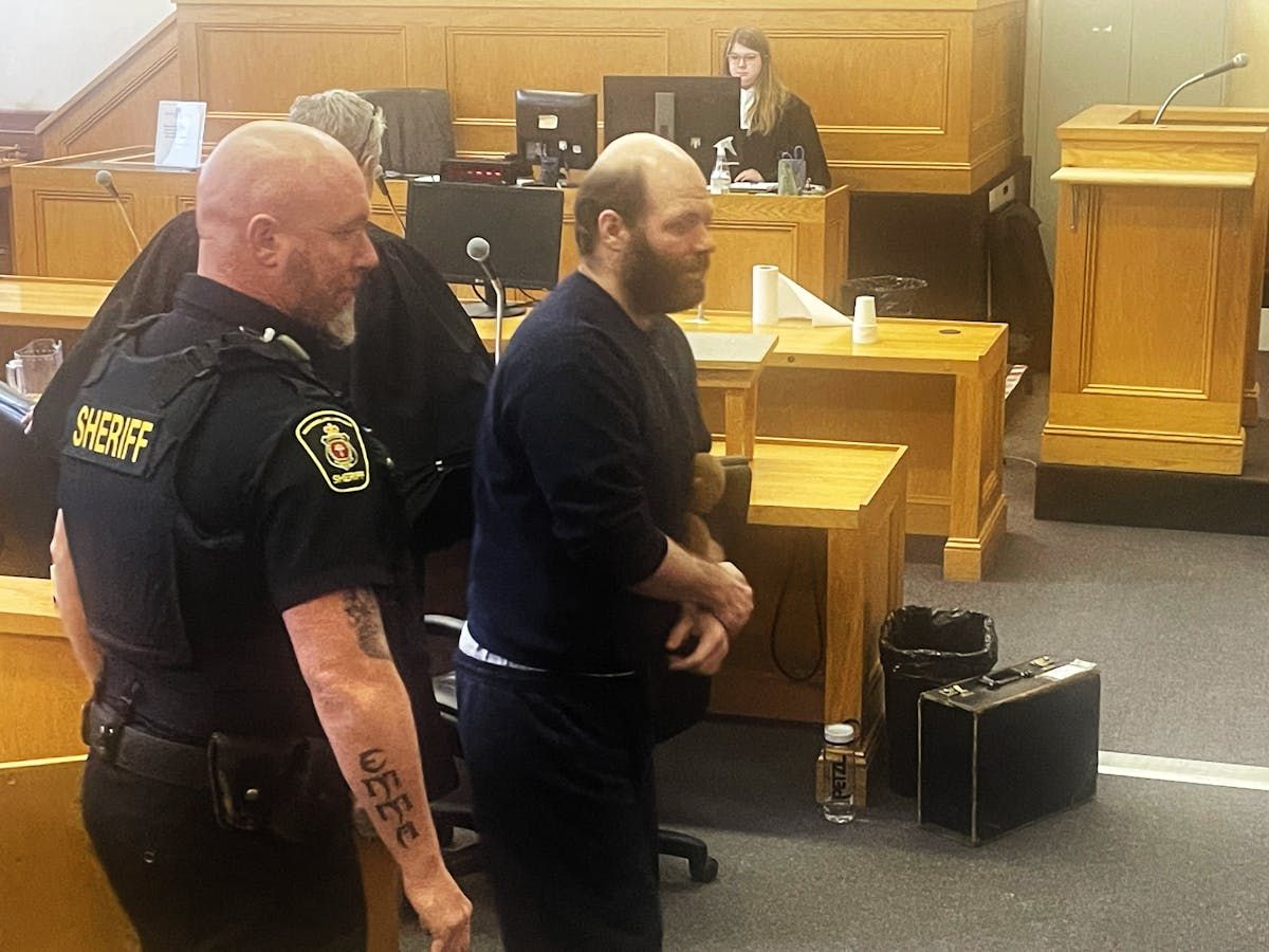 Convicted killer Dwayne Ginn has 'fallen between the cracks' of the ...