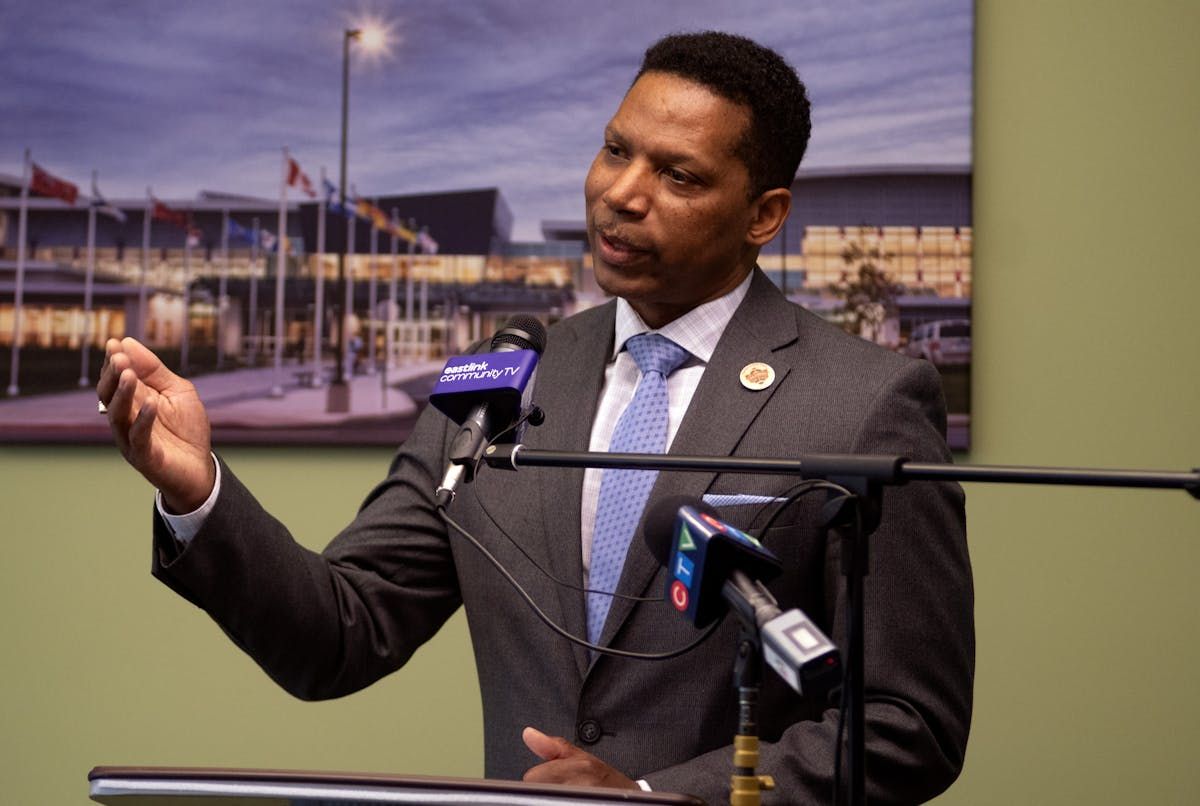 Cousins Kirk Johnson, Dwayne Provo among this year's inductees into ...