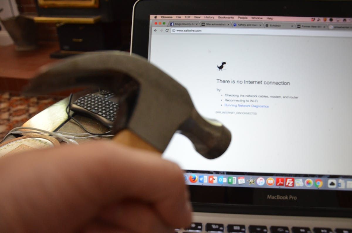 Digital divide: Gap between Canada’s rural, urban internet speeds ...