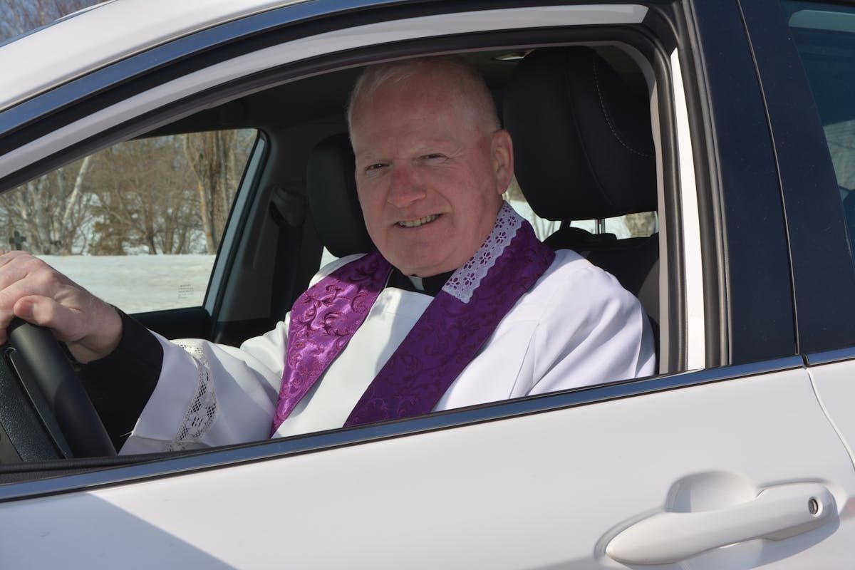 Drive-thru confessional in western P.E.I. attracts line-up | PNI ...