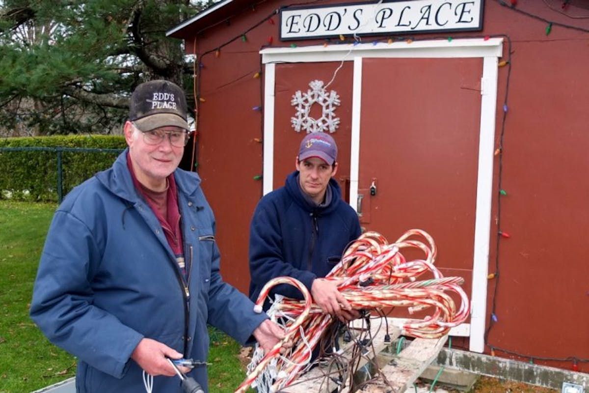 Edd’s Place is preparing to light up the season Gallery | PNI Atlantic News