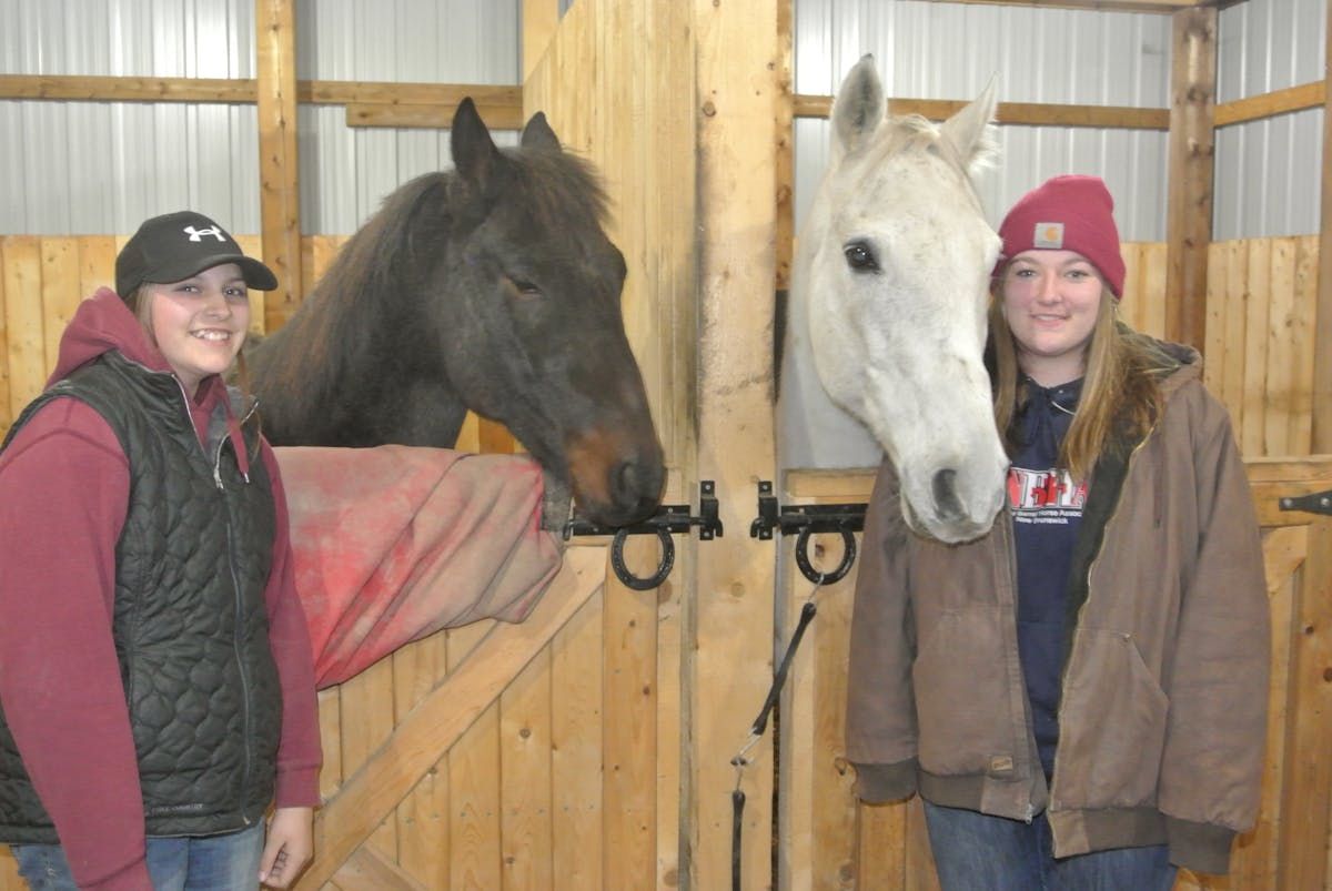 Amherst area teens qualify for world barrel racing championships in ...