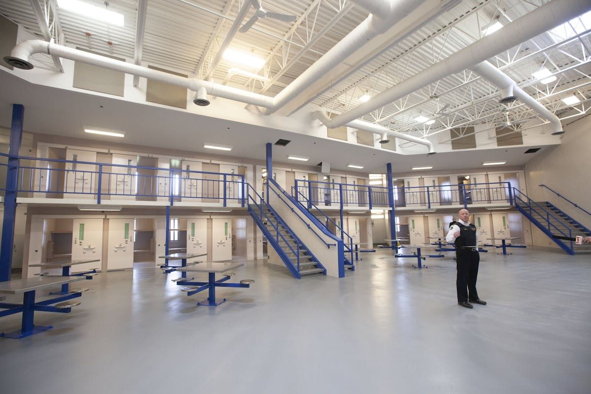 Qualifications reduced for Burnside jail guards | PNI Atlantic News