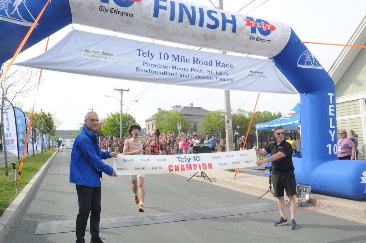 First Tely 10, first win: Noah Defreyne says his late Aunt Jen, who ...