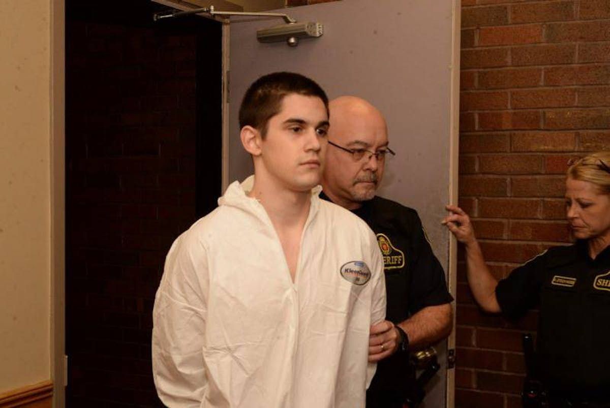 Accused murderer Graham Veitch appears confused, exhibits bizarre ...