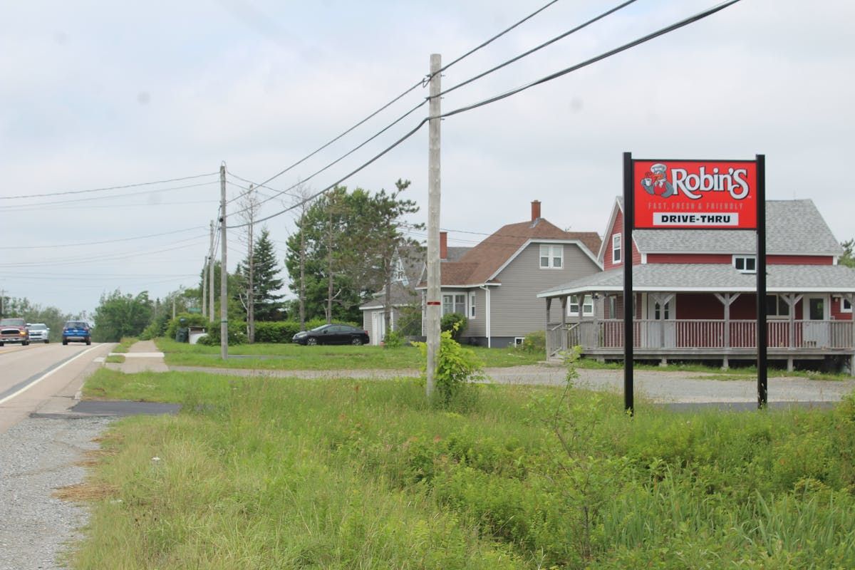 Grill Hut and Robin's Donuts opening soon on Louisbourg Highway | PNI Atlantic News