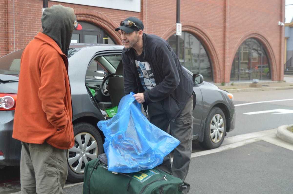 'I can’t remember the last time I changed my clothes': Living rough in ...