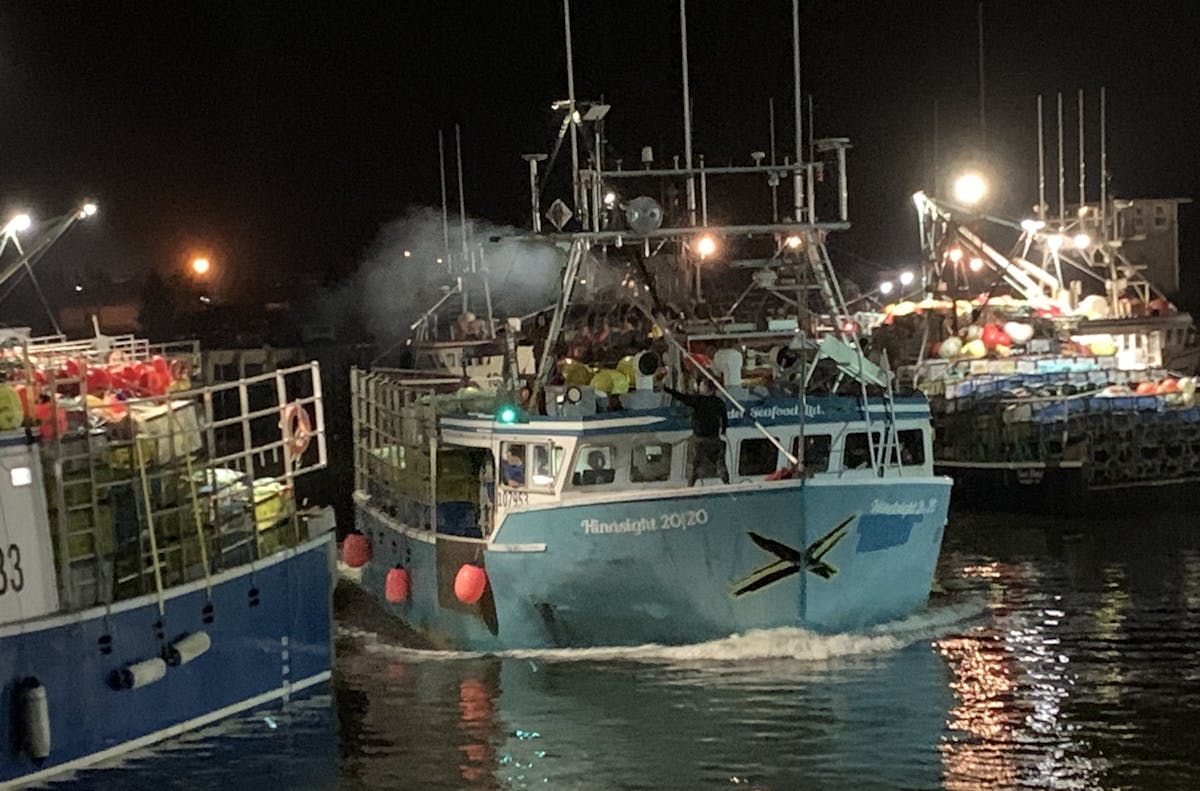 IN PHOTOS: Lobster fishing fleet leaves East Pubnico as LFA 34 season ...