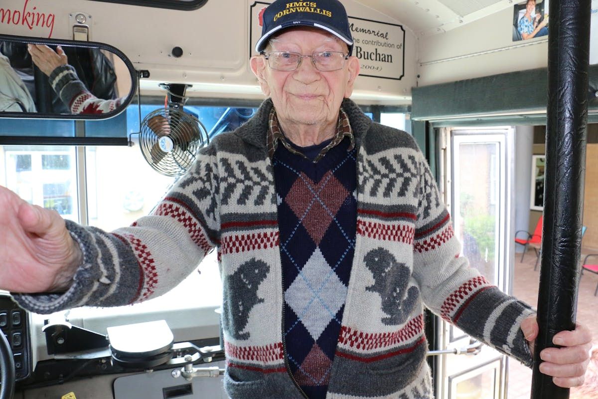 Senior citizens bus offers Hants County residents a 'window to the ...