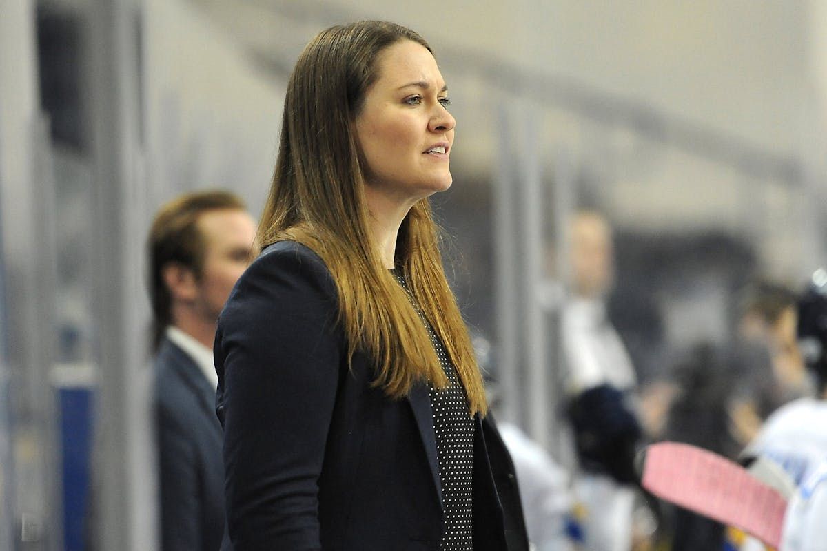 Kori Cheverie leads Team Nova Scotia's female hockey team at Canada ...