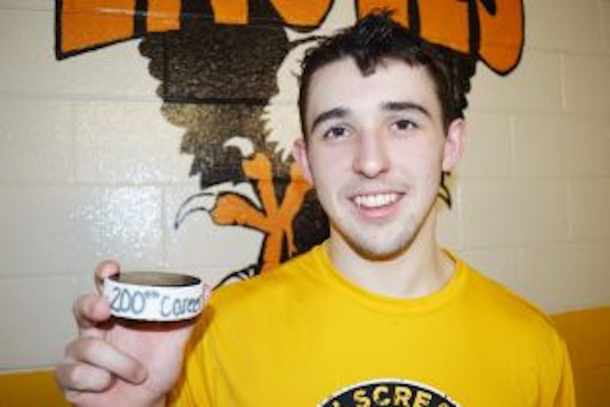 UPDATED: Farrell reaches 200-point milestone in Screaming Eagles win ...