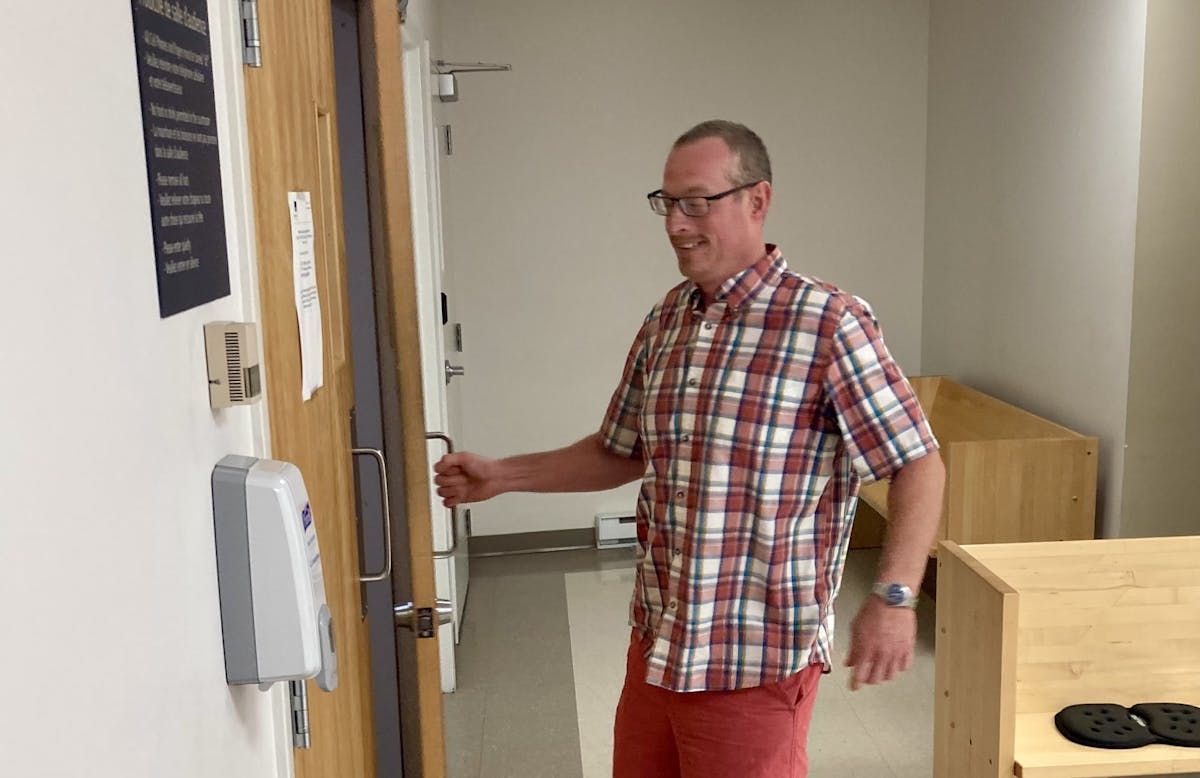 Former teacher elects not to call evidence at Dartmouth voyeurism trial ...