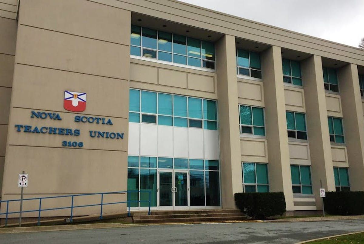 NSTU, province ratify new contract that gives teachers better school ...