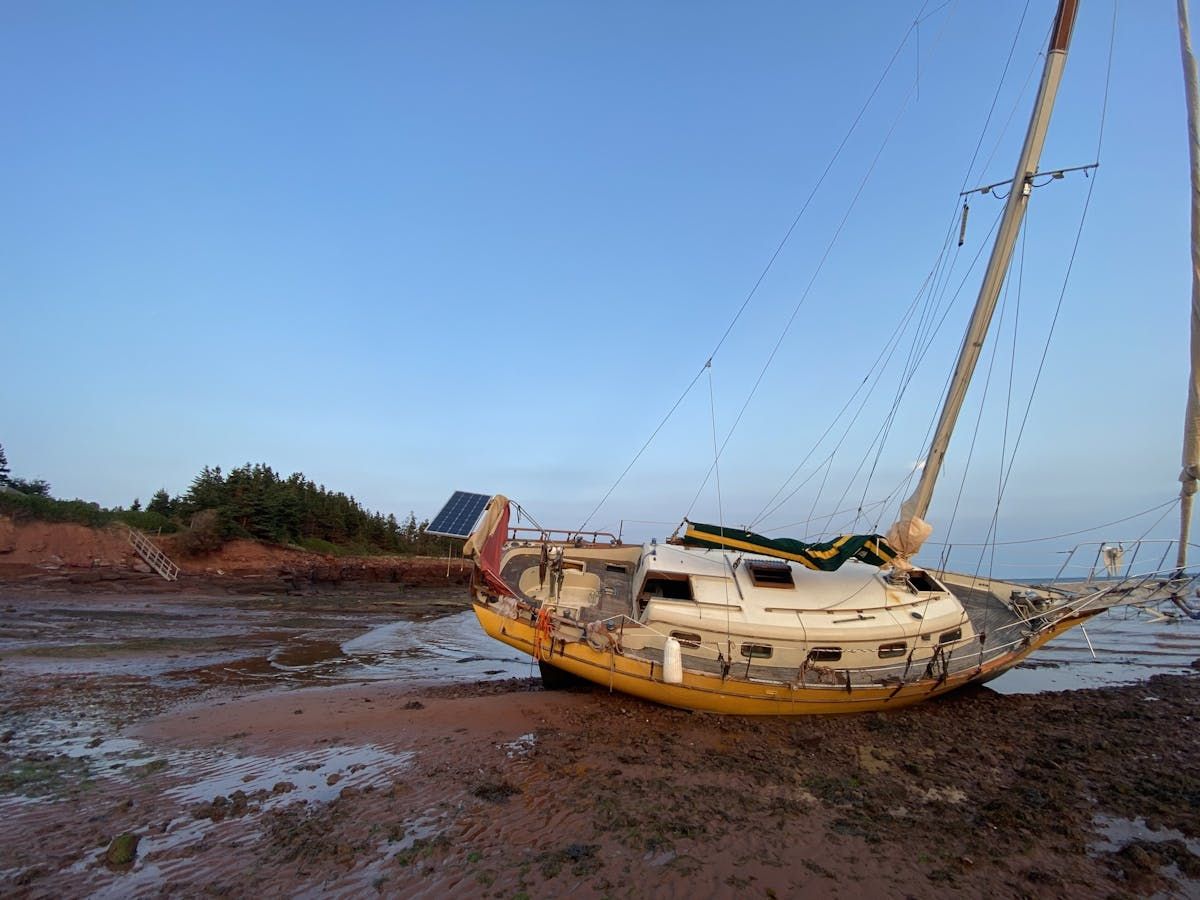 Large sailboat stranded in Rice Point, P.E.I., sparks environmental ...