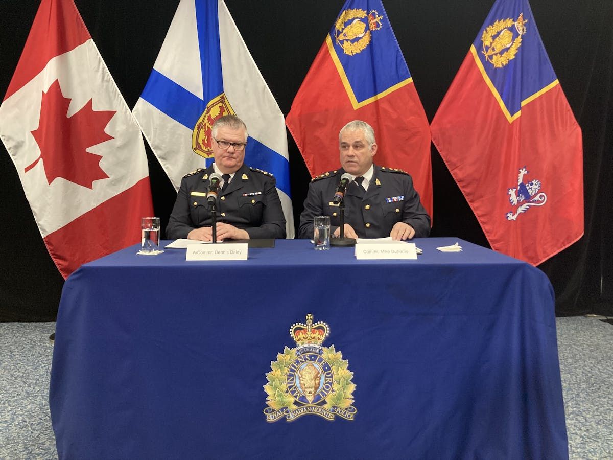 RCMP commissioner apologizes for response to Portapique killings, lays ...