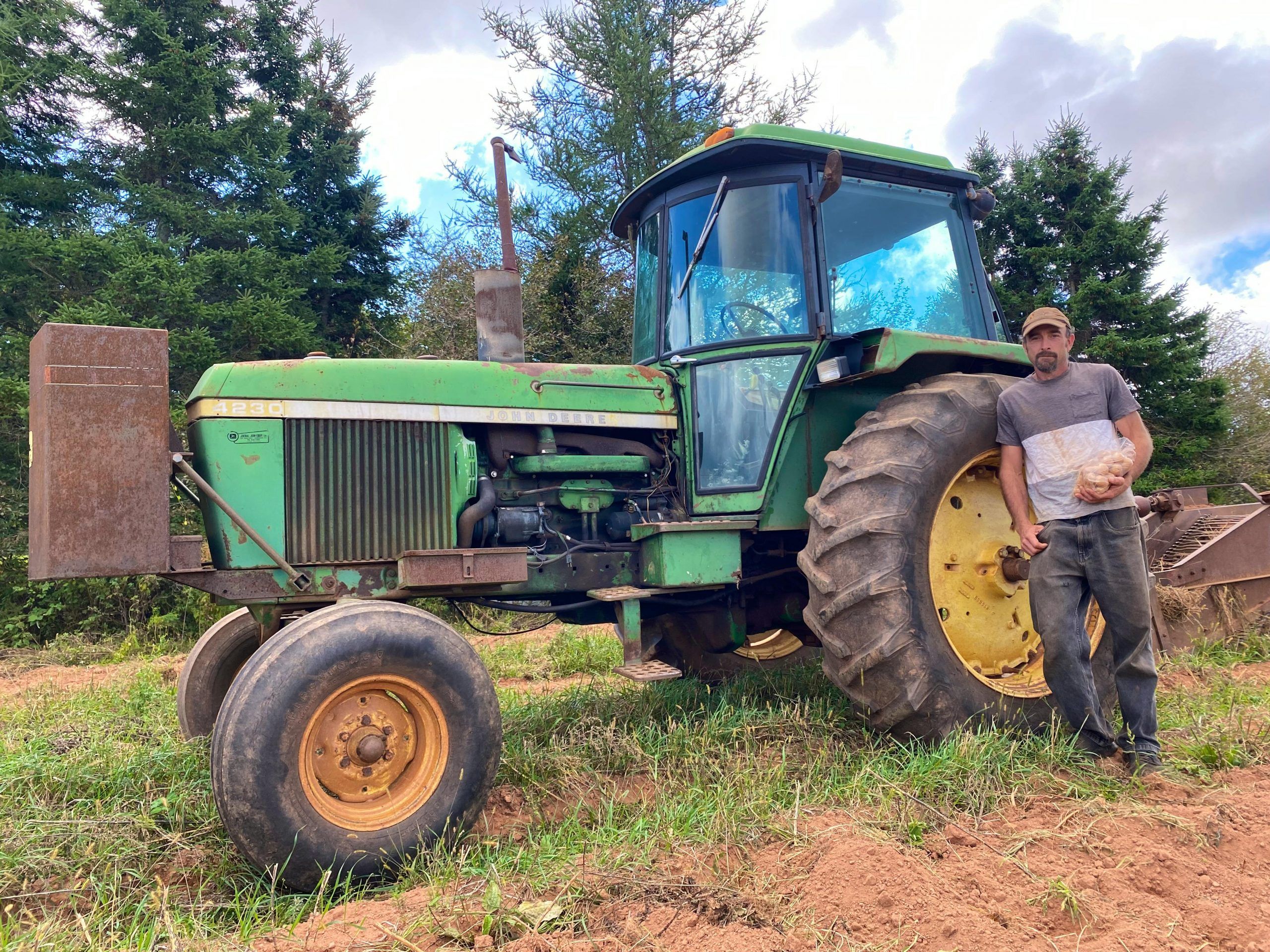 At the farm: Guardian reporter learns how to grow P.E.I. potatoes | PNI ...