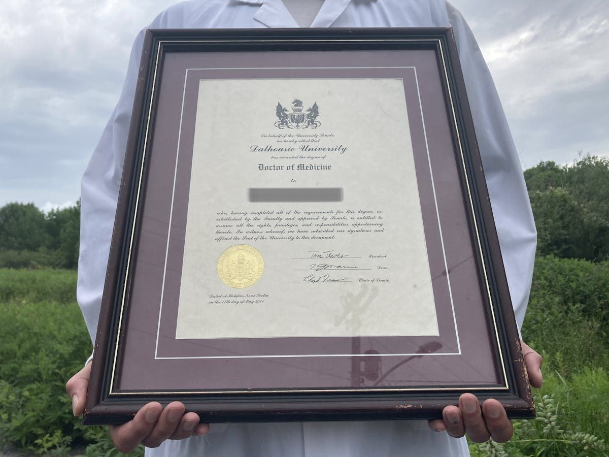 Shunned, unvaccinated doctor says he might have saved Middleton ...