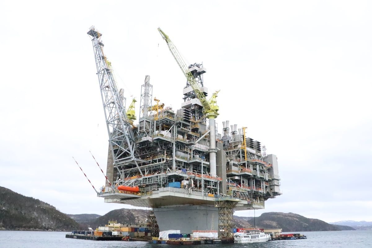 Near-miss incident on Newfoundland’s Hebron platform prompts ...