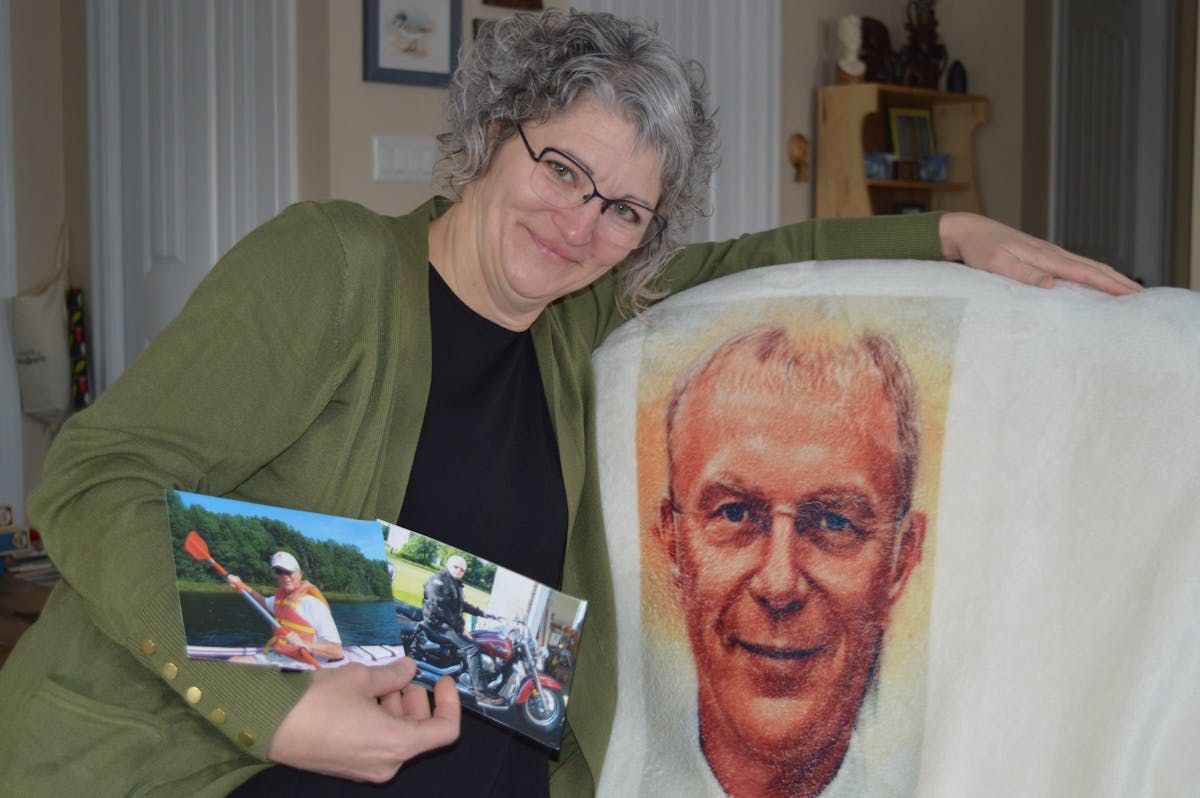 P.E.I. couple shares one final kiss before medically assisted death ...