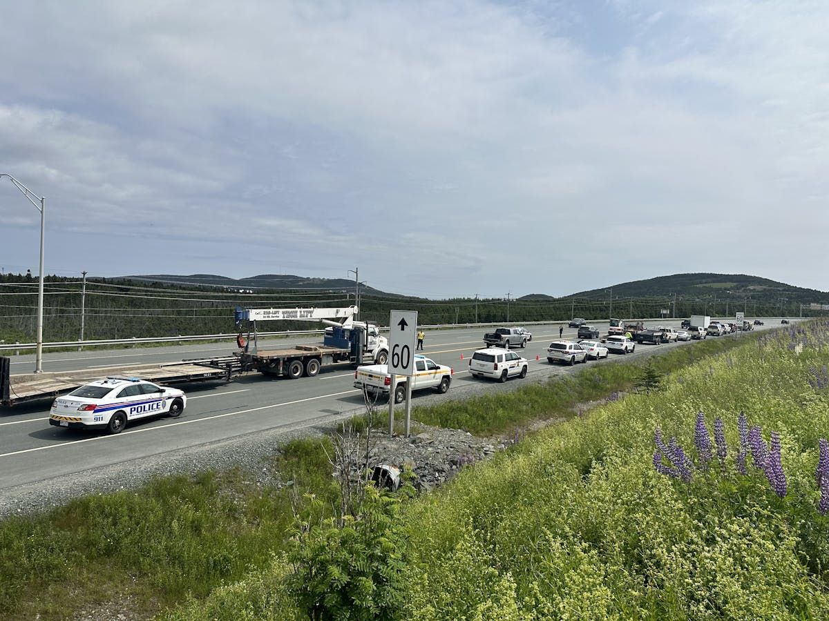Police hand out 30 tickets, seize vehicles during checkpoint in St ...