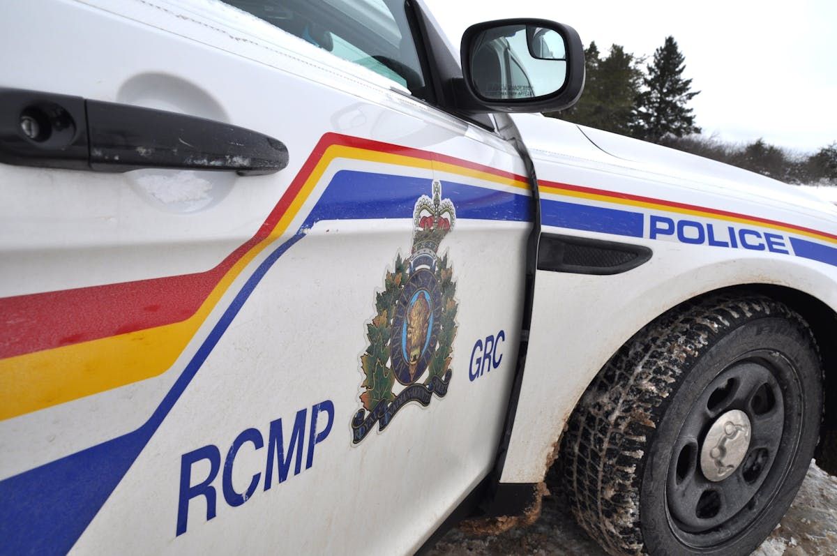Vehicle seen driving on wrong side of Highway 104 linked to suspected ...