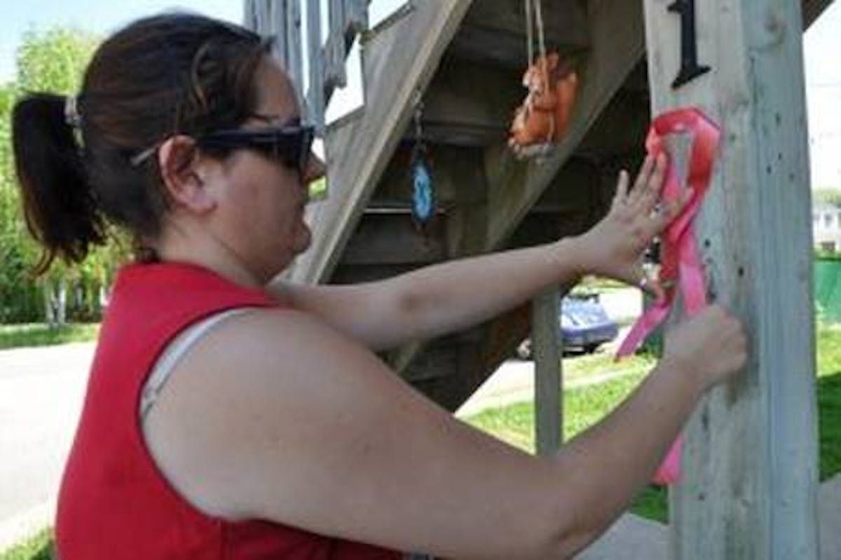 Red ribbons pay tribute to RCMP | PNI Atlantic News