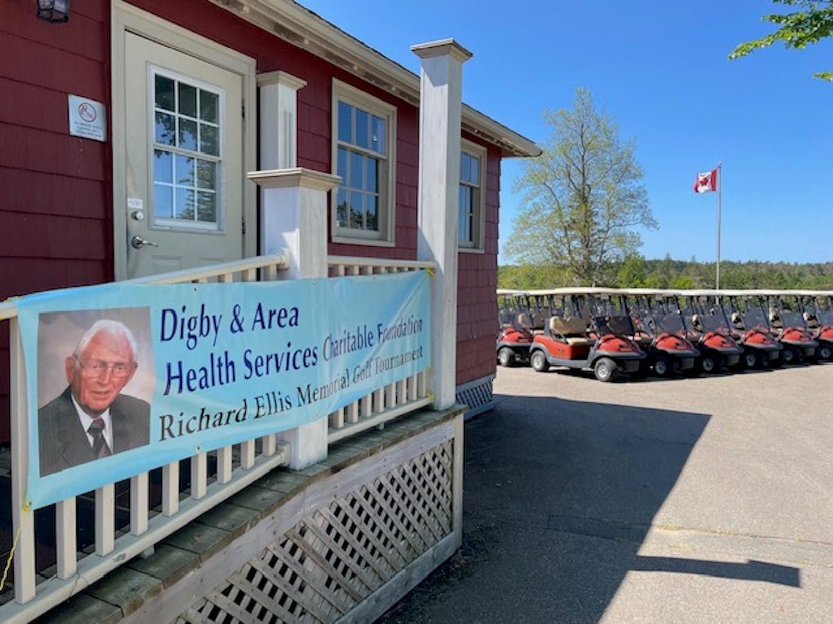 Richard Ellis Memorial Golf Tournament raises funds for Digby Hospital ...