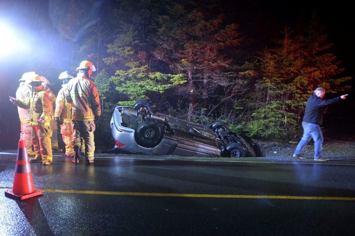 No serious injuries in two separate vehicle rollovers Thursday Gallery ...