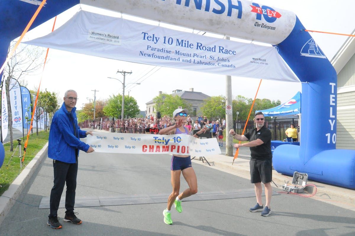 St. John’s runner Kate Bazeley wins third straight Tely 10 title, but ...