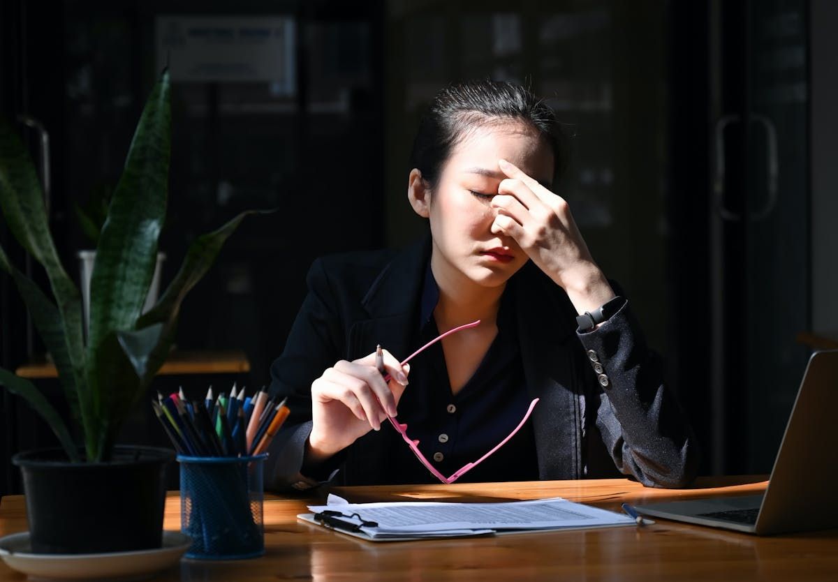 Give your peepers a break: Too much screen exposure can lead to ...