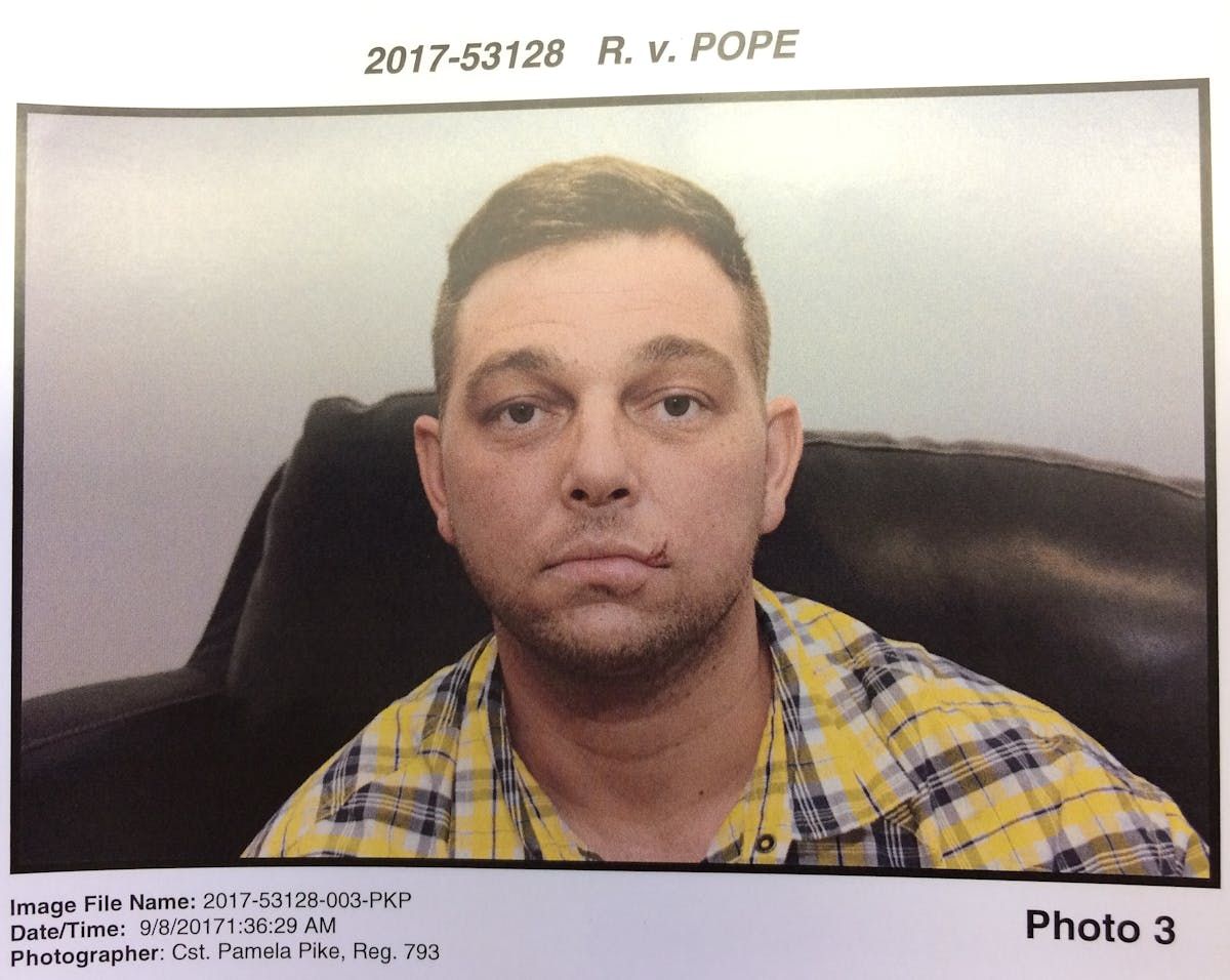 Taxi driver identified accused murderer Craig Pope in photo lineup ...