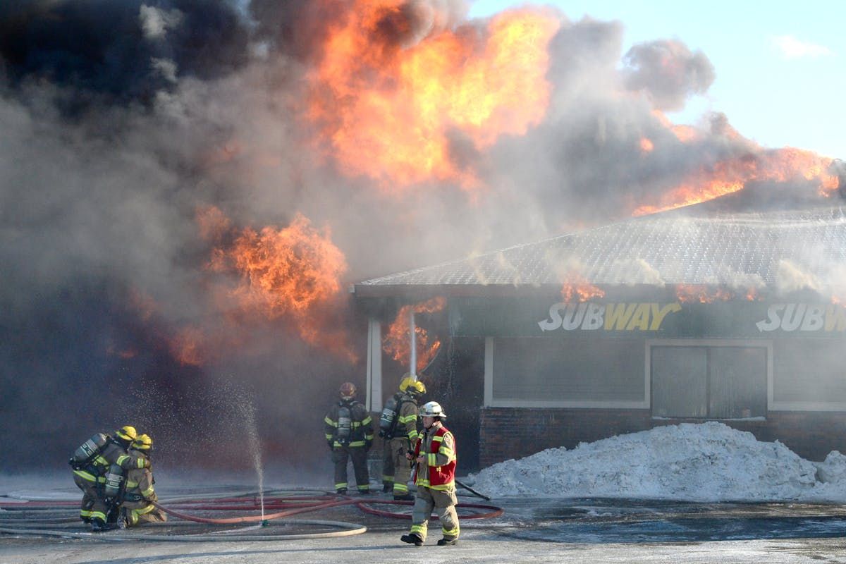 UPDATE:Major fire destroys strip mall in Paradise Saturday afternoon ...