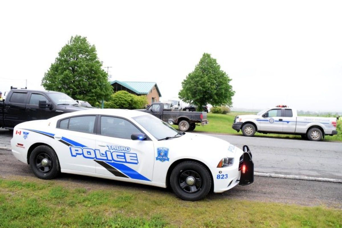 Police, vehicle compliance finding unsafe vehicles on road Gallery ...