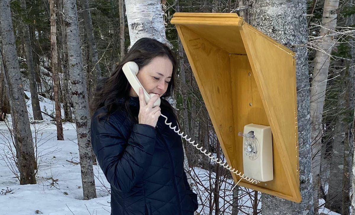 How an old phone on the Humber River Trail is helping grieving Deer ...