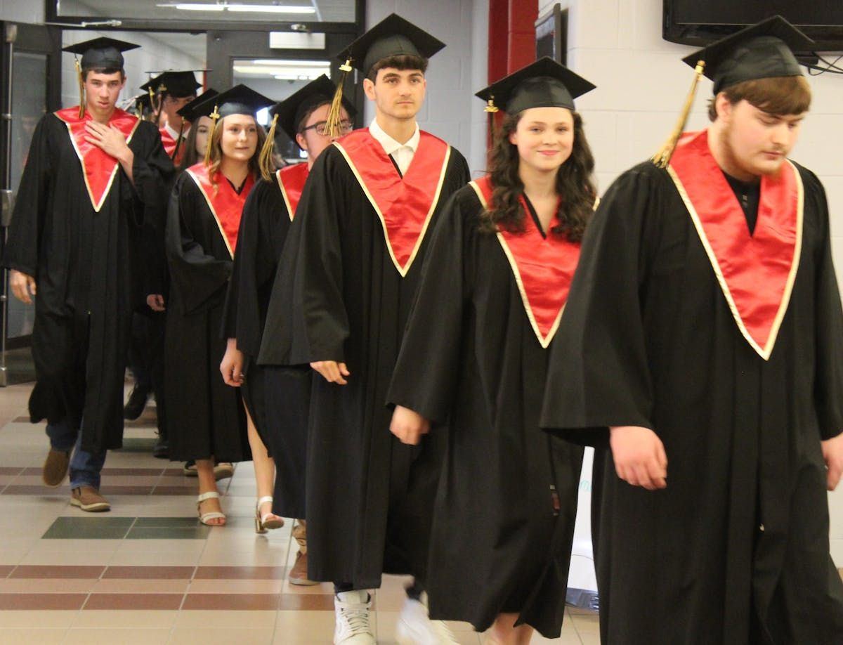 Graduation ceremony held at Drumlin Heights Gallery | PNI Atlantic News