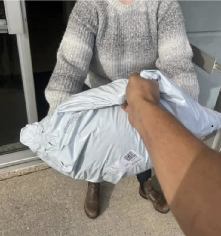 Missing packages with identical delivery confirmation photos | PNI ...