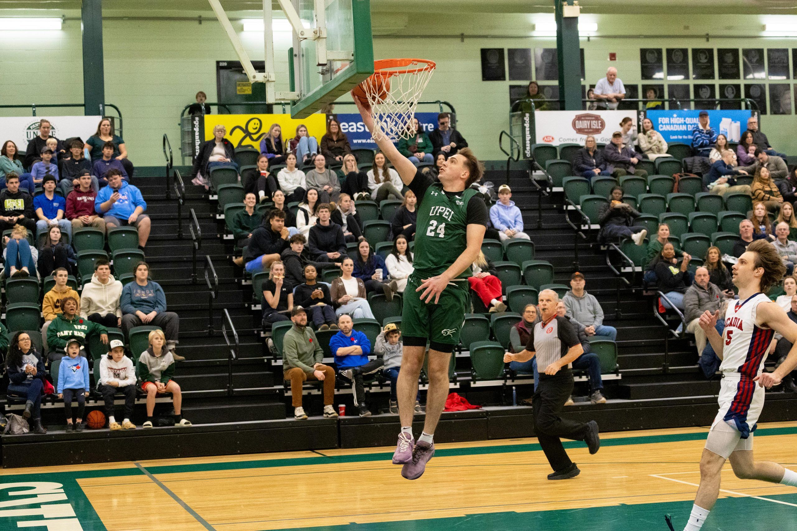 AUS BASKETBALL: Thrilling finishes at UPEI | PNI Atlantic News