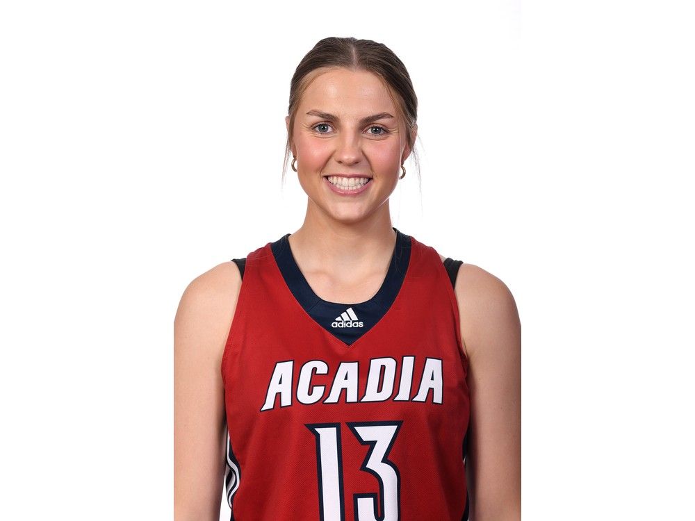 Acadia's Delorey earns AUS award | PNI Atlantic News