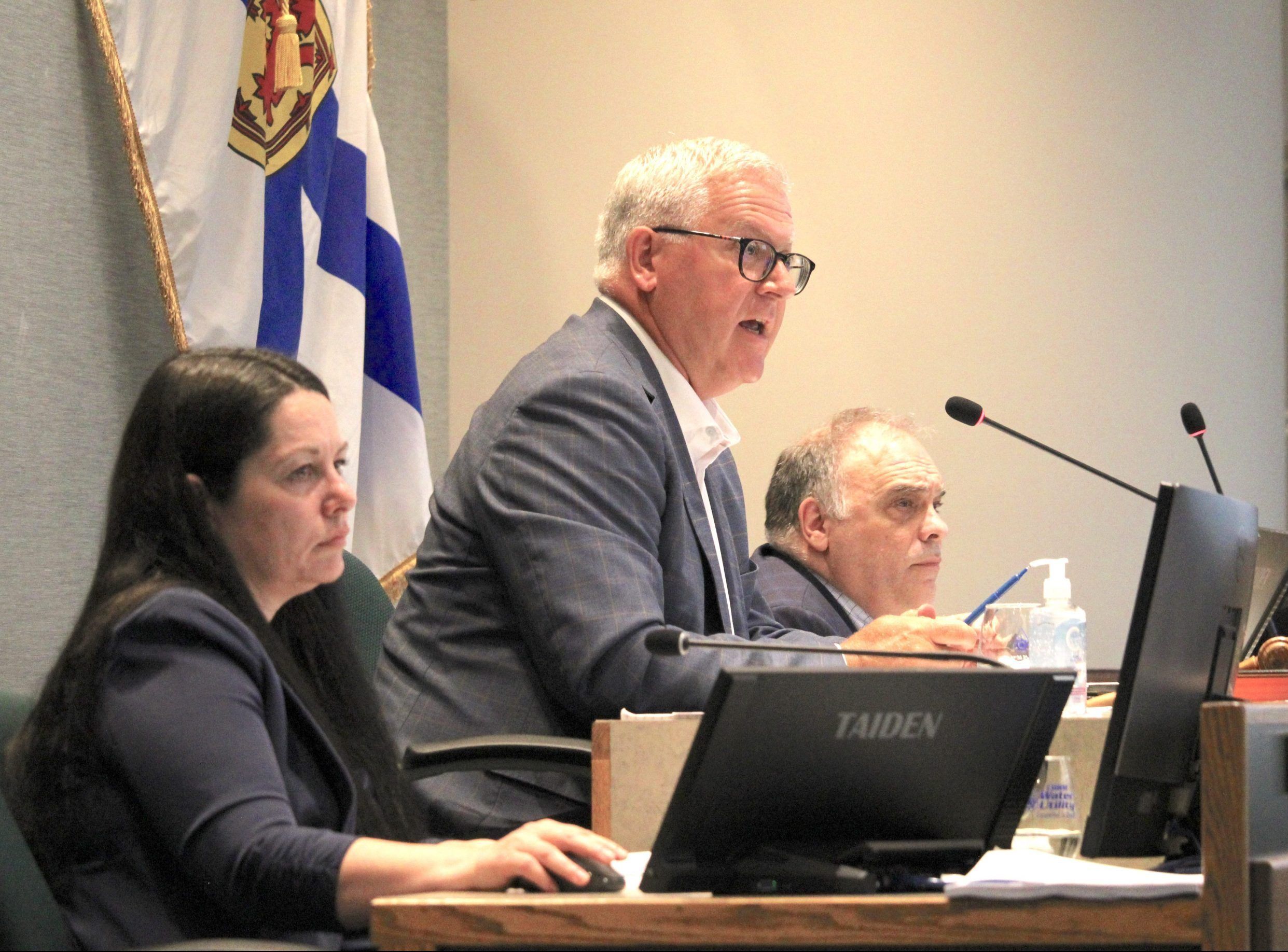 CBRM slows down on electric bus plans for Transit Cape Breton | PNI ...