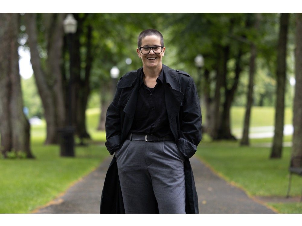 ‘Love Ya!’: Dartmouth podcaster a hit on social media with random East ...