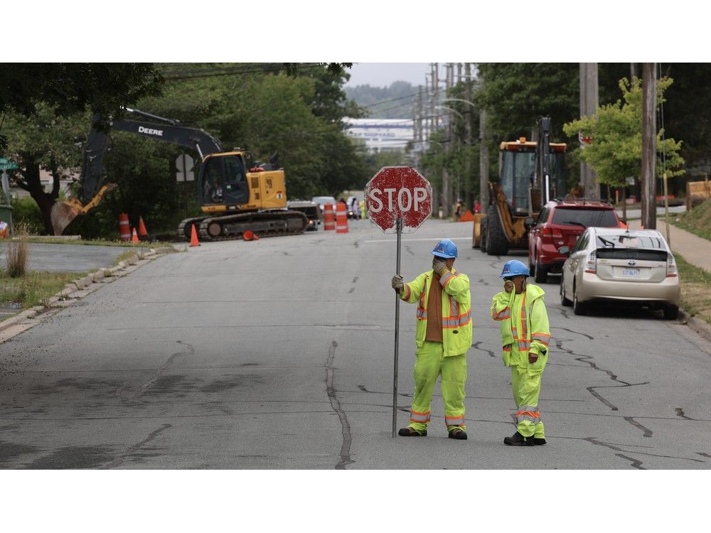 Evacuations in HRM after excavator strikes natural gas line | PNI ...