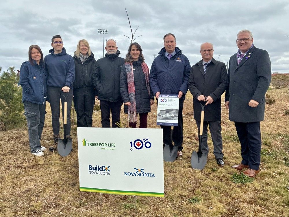 IN PHOTO: Honouring the RCAF | PNI Atlantic News