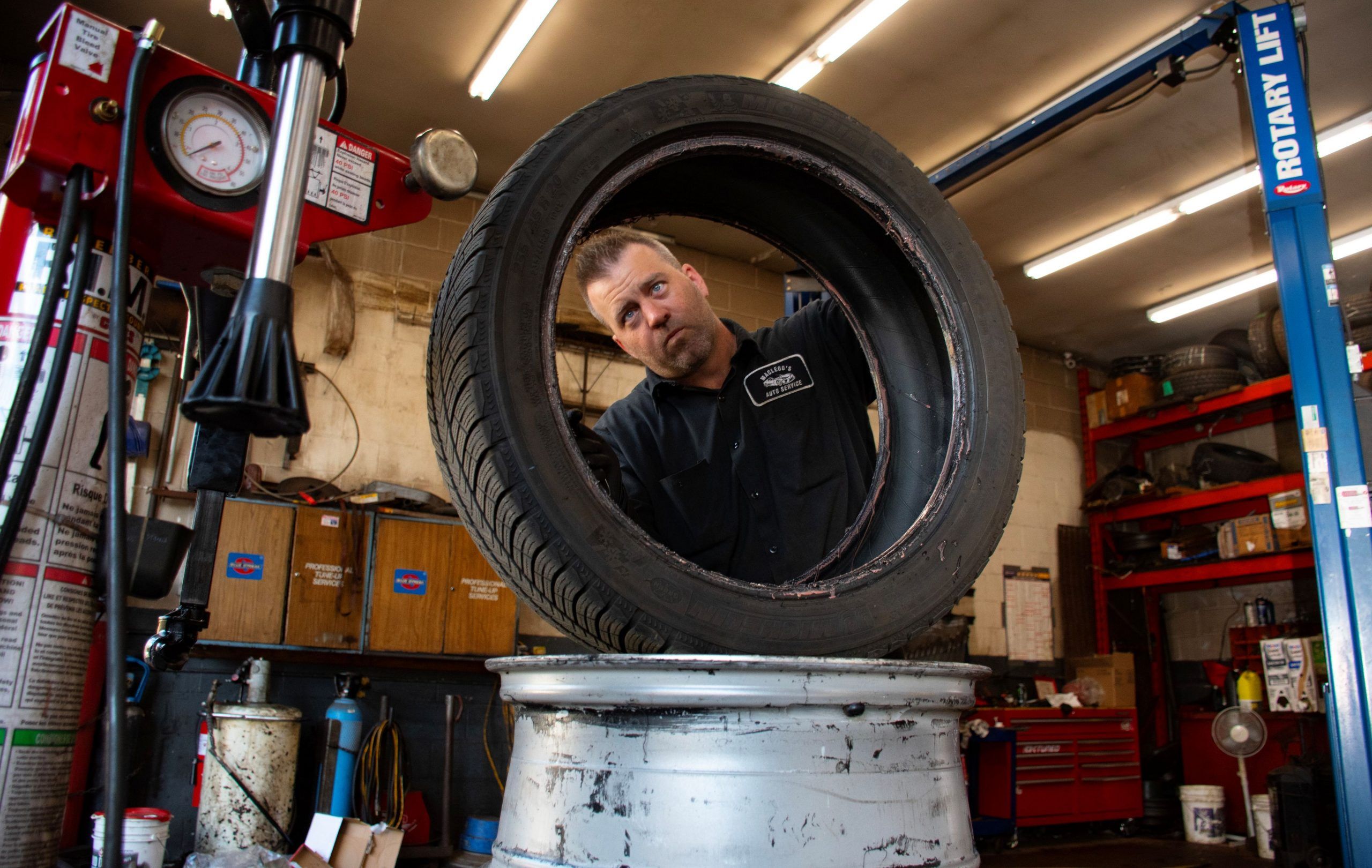 Snowy conditions put Nova Scotia motorists in gear to change to winter ...