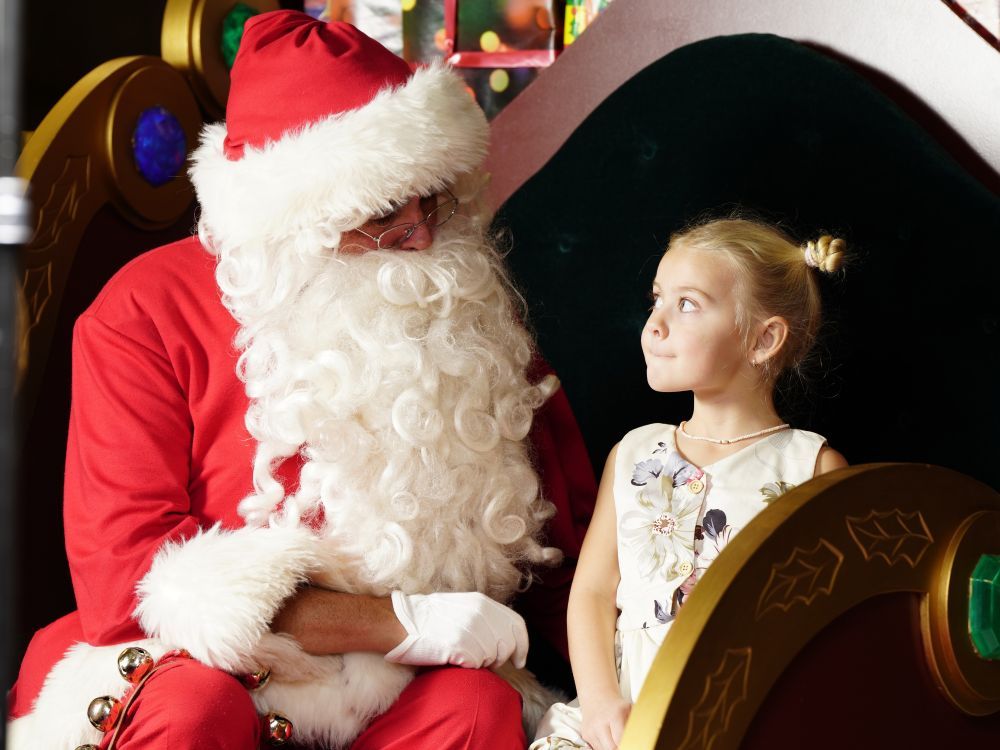 Islanders get pictures with Santa Clause | PNI Atlantic News