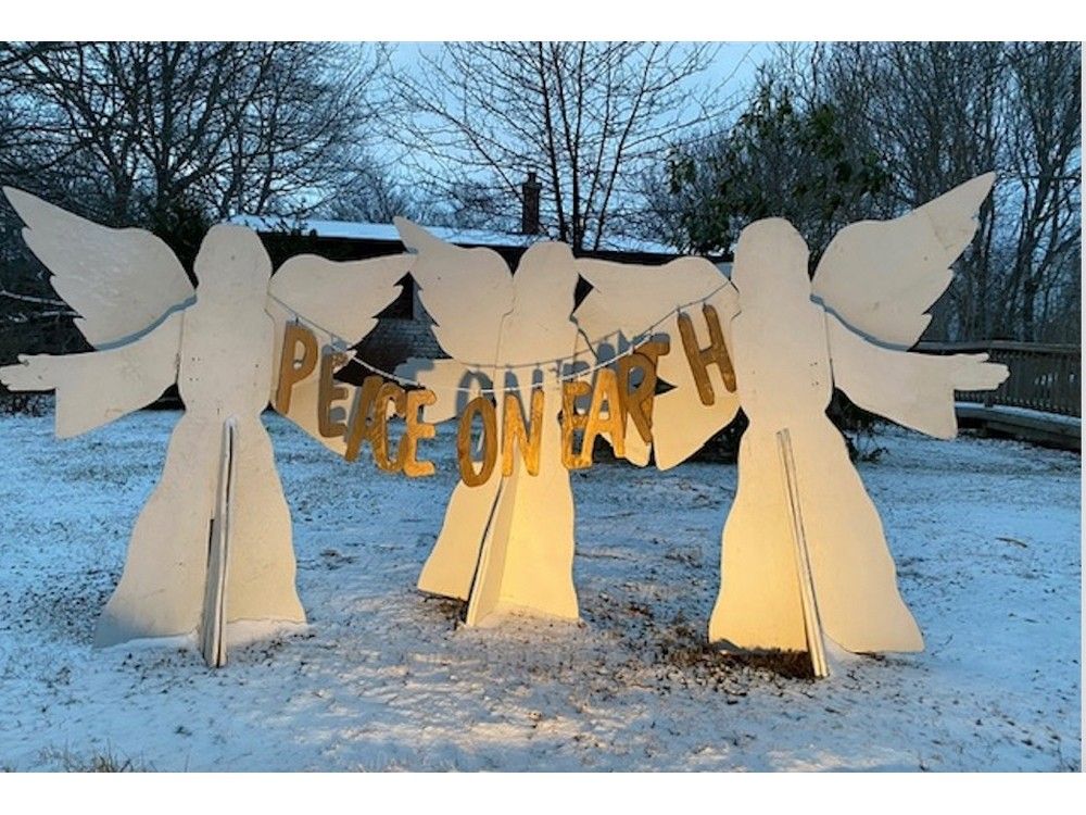 MY FAVOURITE GIFT: A crazy, chaotic, beautiful and cherished Christmas ...