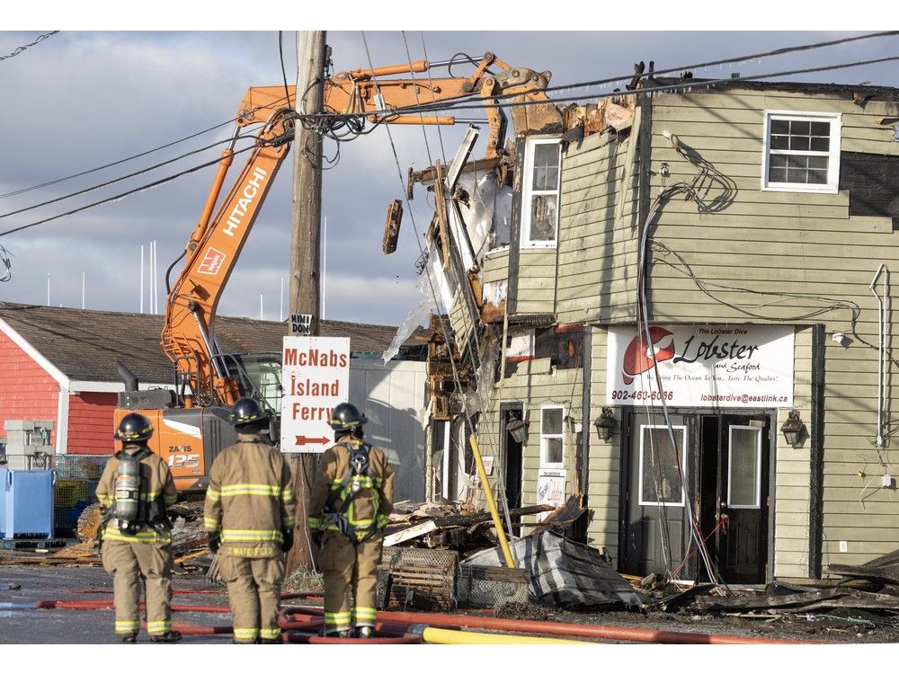 Lobster pound in Eastern Passage destroyed by fire | PNI Atlantic News