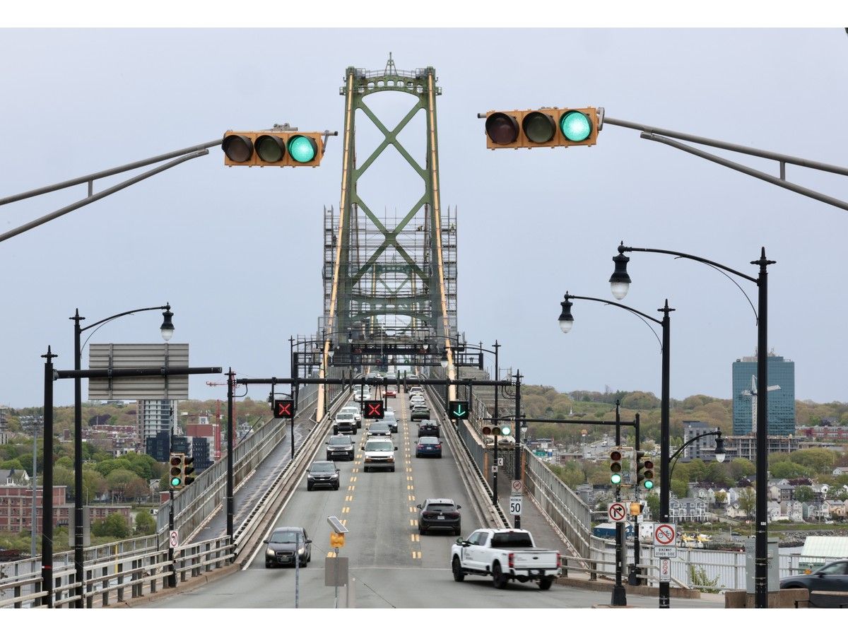 Macdonald Bridge area first to test new traffic lights in Halifax | PNI ...
