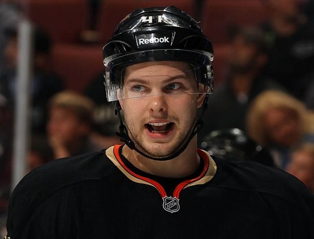 Recalled forward Gordon brings versatility to injury-ravaged roster ...