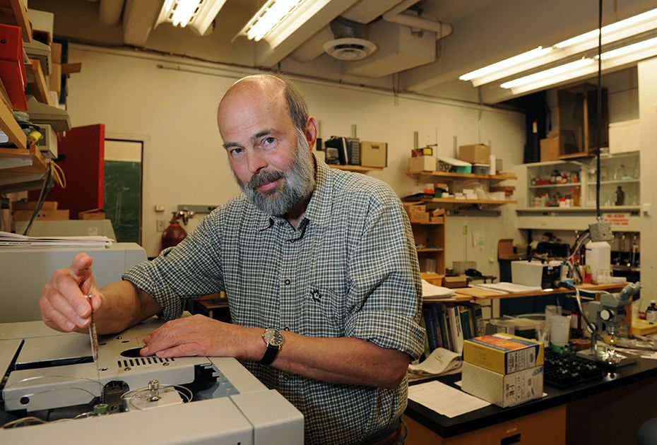 PODCAST: In Depth with Ian Austin — Dr. Gerhard Gries on his big bed ...