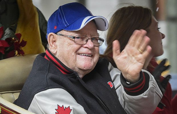 Terry Fox's father, Rolly, diagnosed with lung cancer | The Province